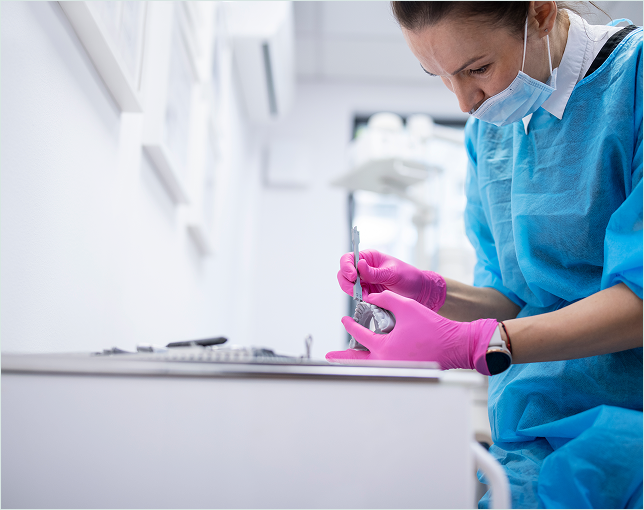 Apollo Advantage - Nitrile Gloves - Dell Corning